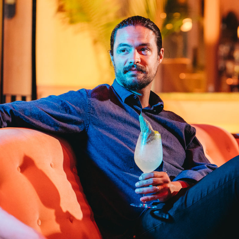 Beach vibes for the eyes | Schweppes